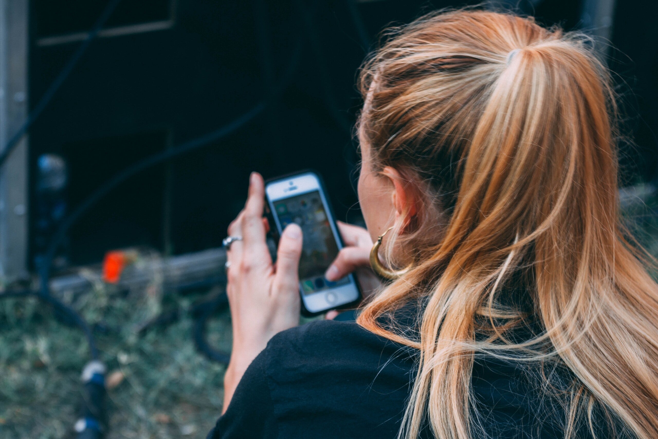 What Are Passive Fundraisers? FAQ + 4 Ideas for Nonprofits